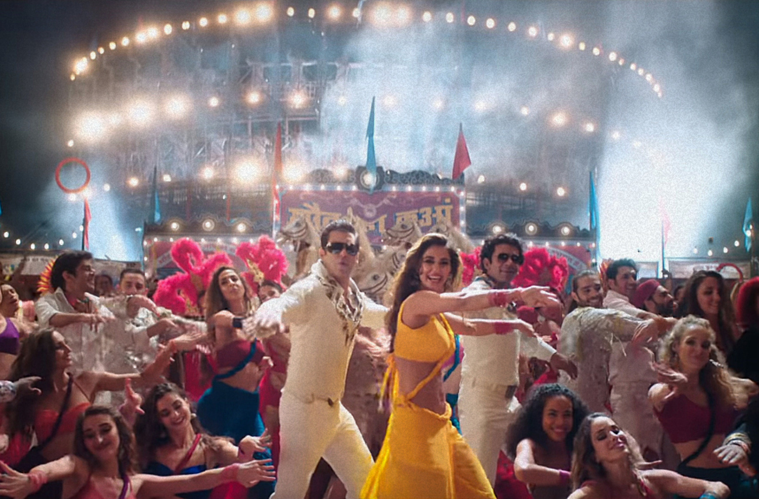 Salman Khan Disha Patani starrer Bharat Movie Slow Motion Song 10 ... Salman Khan Disha Patani starrer Bharat Movie Slow Motion Song 10 ...